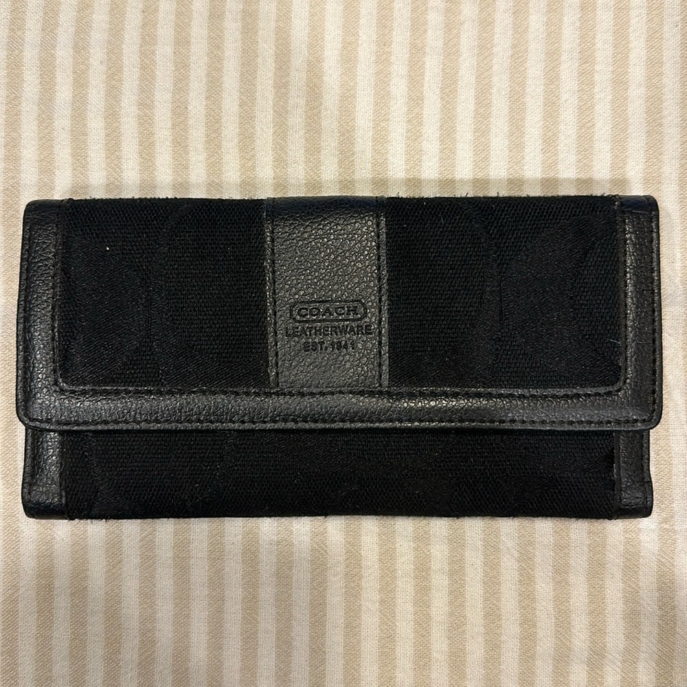 Coach Signature C Logo Wallet - Trifold - Gem